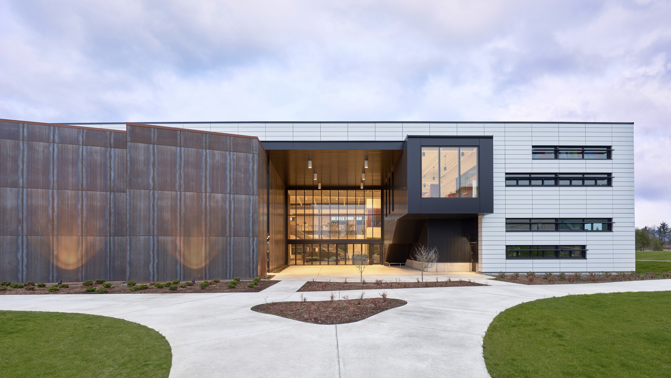 2024 American Architecture Award: Schools and Universities - DLR Group